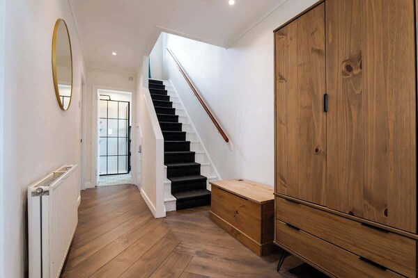 3 Bed House-free Parking - Peebles