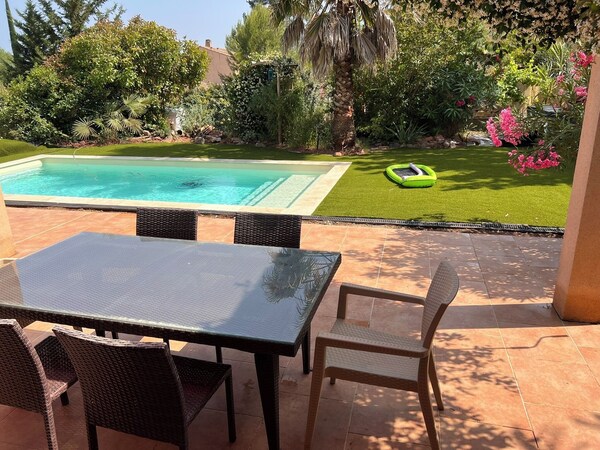 Villa De Charme Au Calme Avec Piscine Chauffée Et Jacuzzi - Taradeau