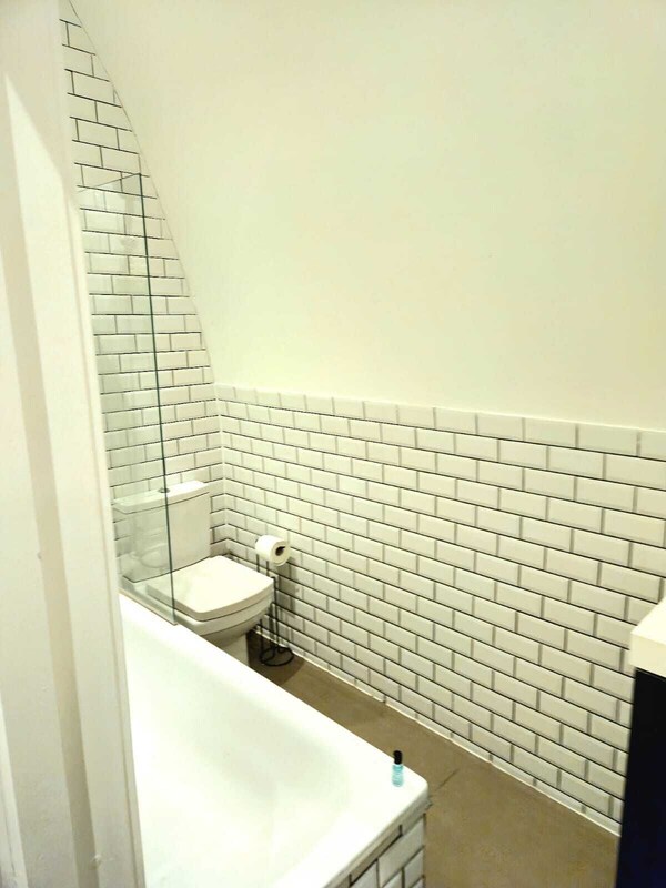 Huge 3 Bedroom Flat @ Brixton St - London Bridge Station