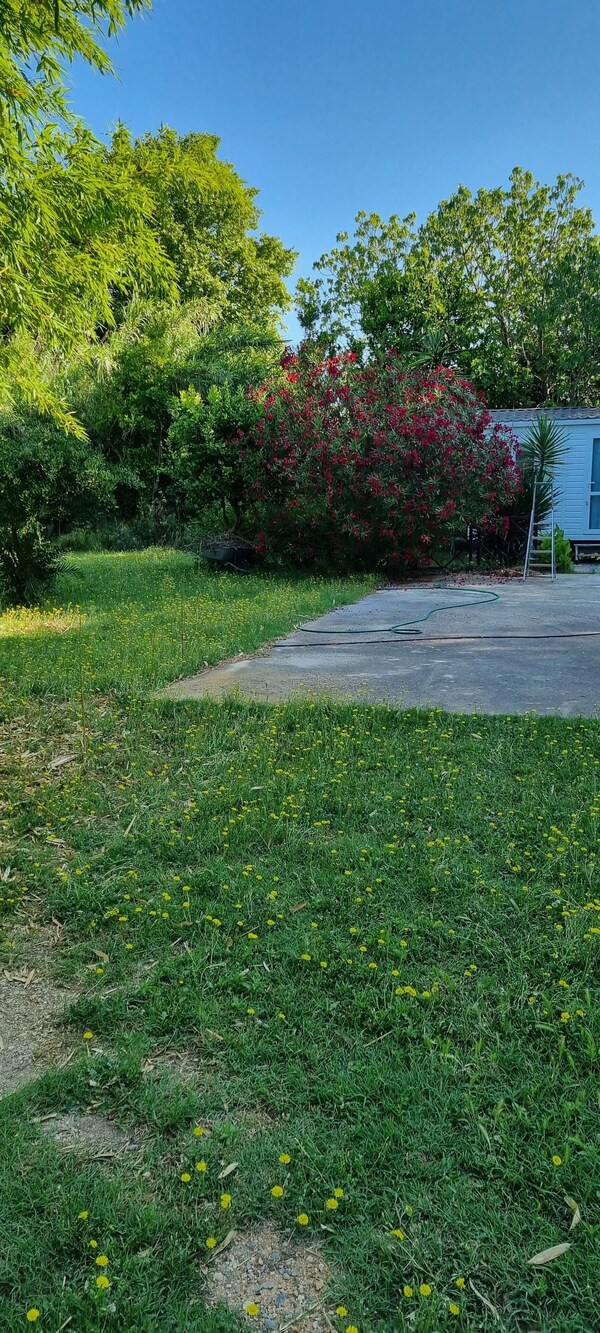 Quiet Mobile Home With Garden & Private Terrace, Close To The Beach. - Torreilles