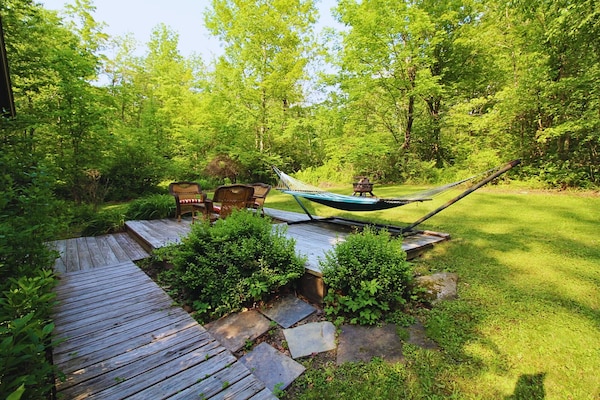 Cozy, Welcoming Berkshires Cottage  Perfect Home Base & Place To Unplug! - Great Barrington, MA