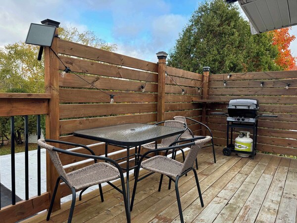 Le Wolfe\\ 2 Bedrooms\\ 2 Min Falls \\ Free Parking - ケベック