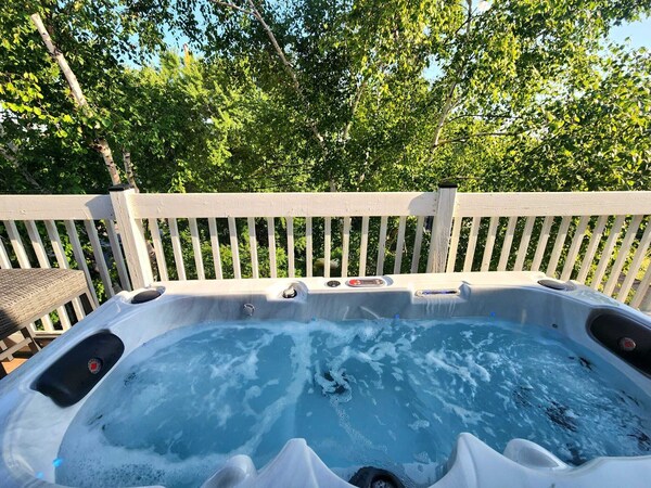 Peaceful Cityview Hot Tub| 2 Parking | Ev Charger - Québec