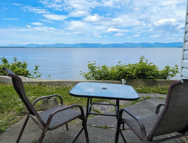 Chalet Loft #5 Waterfront With Spa, Fireplace & Wifi - Quebec
