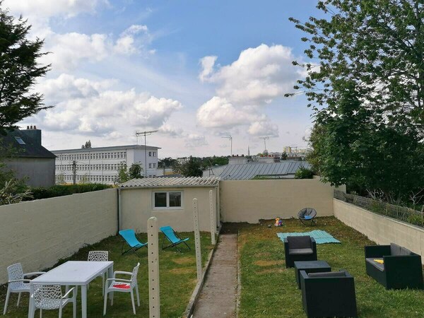 Appartement 3 Chambres Avec Jardin & Véranda - ibis Styles Brest Centre Port