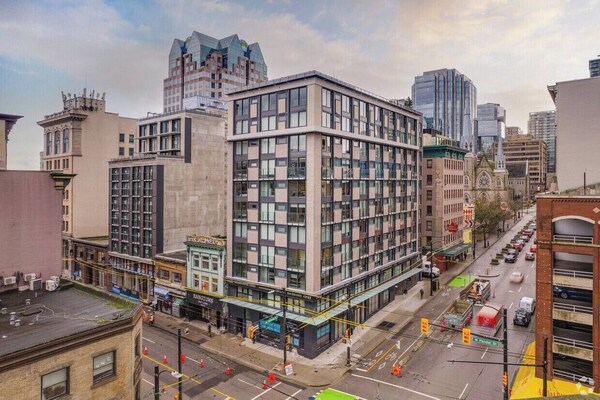 Central Comfort Apartment In Downtown Vancouver - North Vancouver