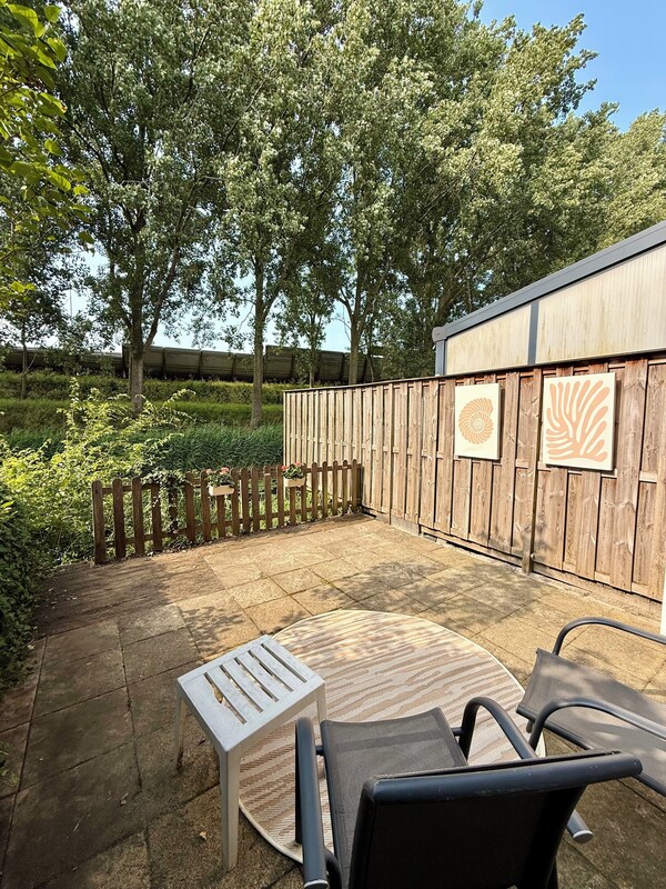 Cosy, Stylish Fully Private Studio With Backyard - Free Parking - Zaandam
