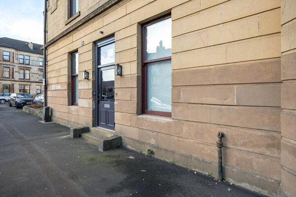 Glasgow & Airport - Stylish Studio With Kitchen - Glasgow
