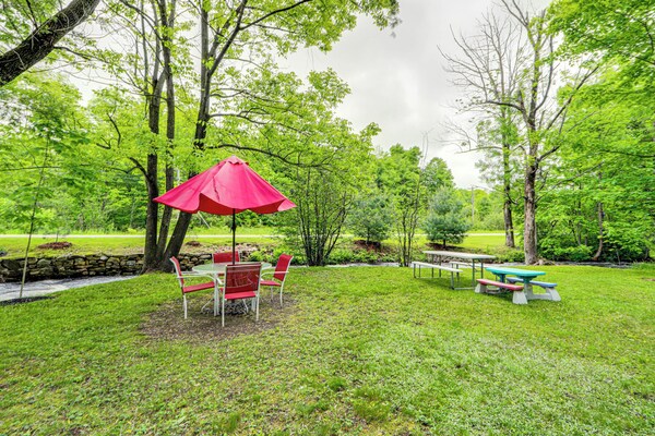 Adirondack Escape W/ River Access: Fish & Swim - 孟買