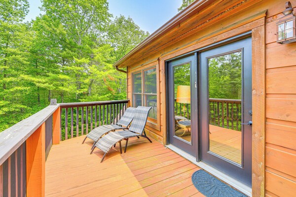 Blue Ridge Mtns Retreat W/ Views, 1 Mi To Parkway! - Mount Airy, NC