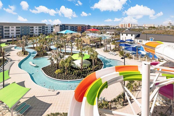 6 Bedroom Home At Villatel Orlando Resort - Private Pool, Arcade & Resort Perks - Orlando