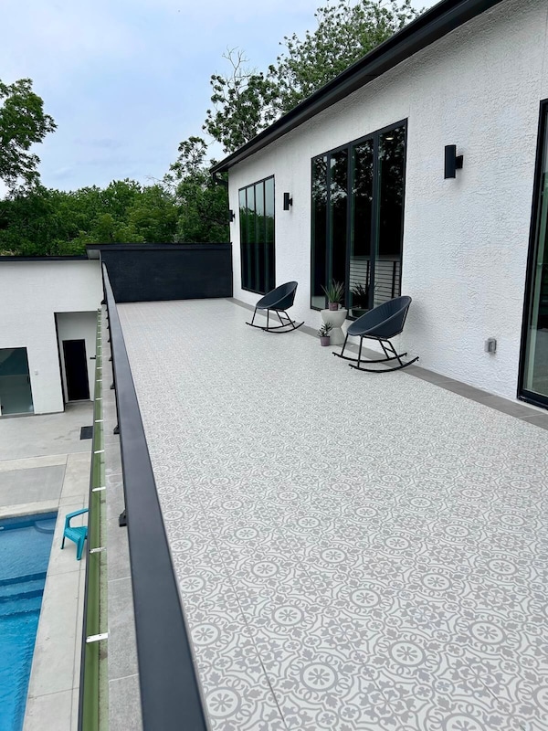 Private Luxury Retreat W/ Pool, Jacuzzi, Steam Room  Mins From Downtown Austin - Buda, TX