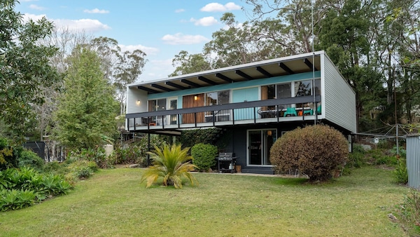 1960s Nino's Beachcomber House Of Light & Legacy - Springwood