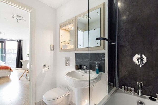 Guestready  Refined City Escape In Canary Wharf - Greenwich