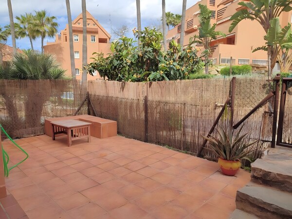Apartamento 'Con Piscina' Con Piscina Compartida, Terraza Privada Y Jardín Compartido - Manilva