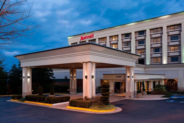 2 Comfortable Rooms With Gym Near Patriot Park North And Eaglebank Arena - Clifton, VA