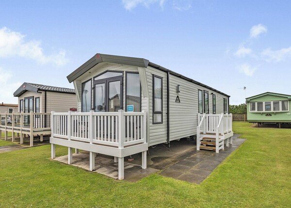 2 Bedroom Accommodation In Hornsea - ホーンシー