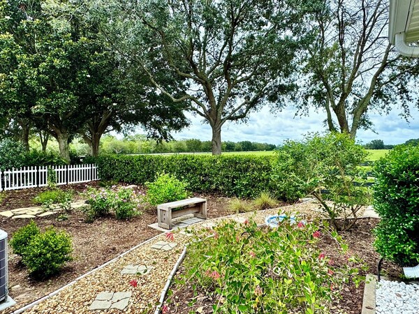 1/1 Villa In The Village Of Santiago - Wildwood, FL