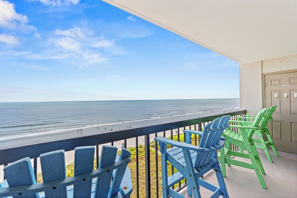 Nicely Renovated Oceanfront Condo + Free Attraction Tickets! - North Myrtle Beach, SC