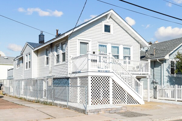 2 Br Ocean Block Home - Lavallette, NJ