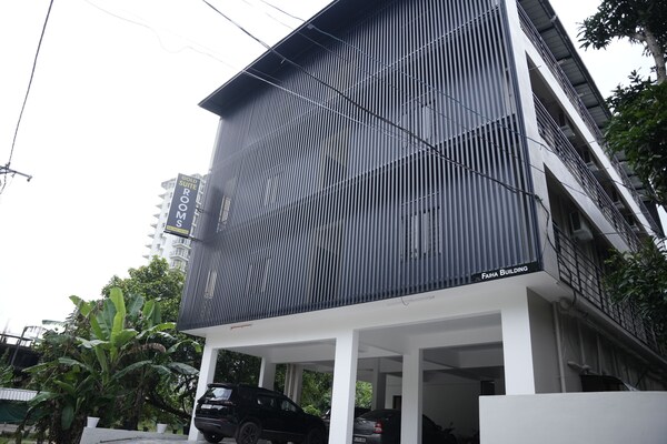 Hotel Gold Suite - Premium Stay In Kakkanad - Kochi