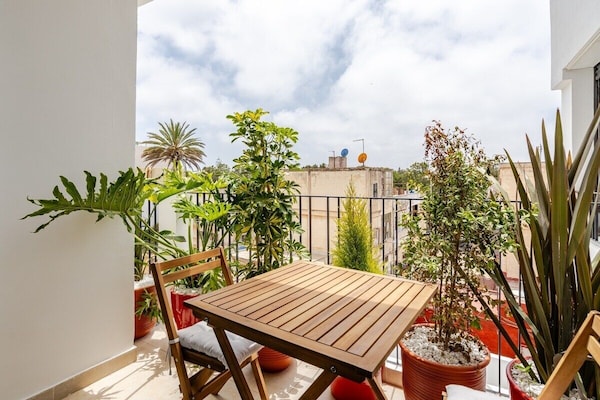 Modern 1-bed Apartment In Val Danfa - Maroc