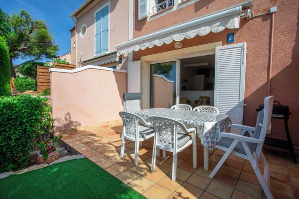 Hamlet House For Rent In Cap Esterel Sea View - Cap Estérel