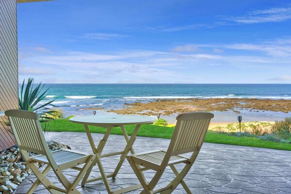 Beachfront Stay, Private & Romantic L Nova Escapes - Central Coast
