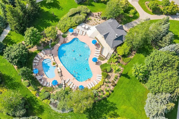 Alpine Chic: Pool, Golf + Free Shuttle To Village! - Collingwood