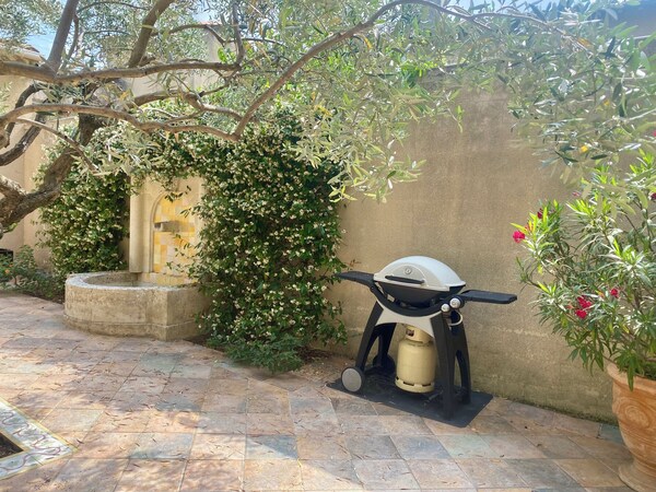Le Patio De Montaury - Nîmes