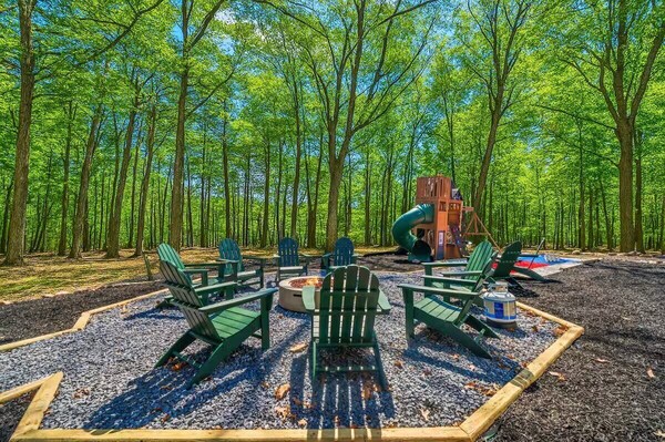 5br Movie Theater, Hot Tub, Bowling, Fire Pit! - Massanutten, VA