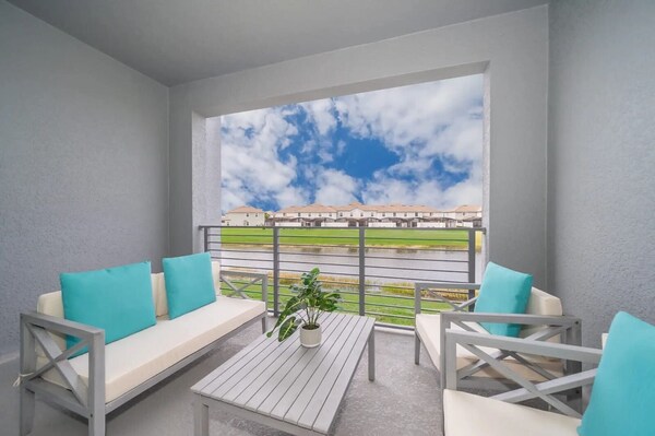 3121- Cozy 2br At Storey Lake  10 Min To Disney! - Orlando