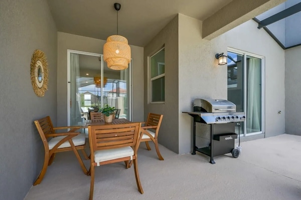 4471- Stylish 4br Townhome W/ Themed Rooms & Private Pool 10 Min To Disney! - Lake Buena Vista, FL