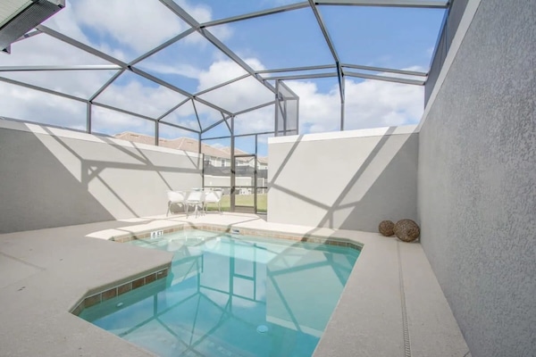 3191- Luxury Oasis Pool & Near Disney Fun - Orlando