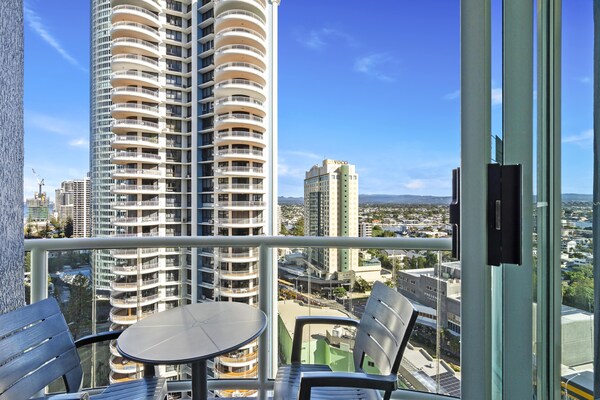 Legends - Standard Twin - 1517 - 7 Night - Standard Twin Unit Legends - Gold Coast