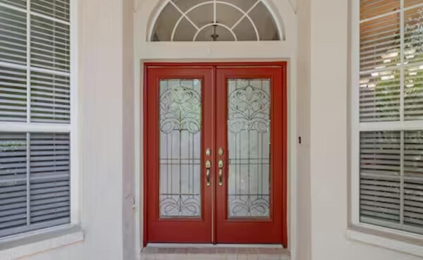 Spacious 5-bedroom House In Marvelous Tampa With Ac, Wi-fi, Private Pool - Land O' Lakes, FL