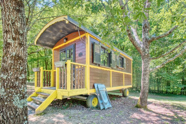 Tiny Home 'La Roulotte Jaune' With Private Garden, Balcony And Wi-fi - Périgord