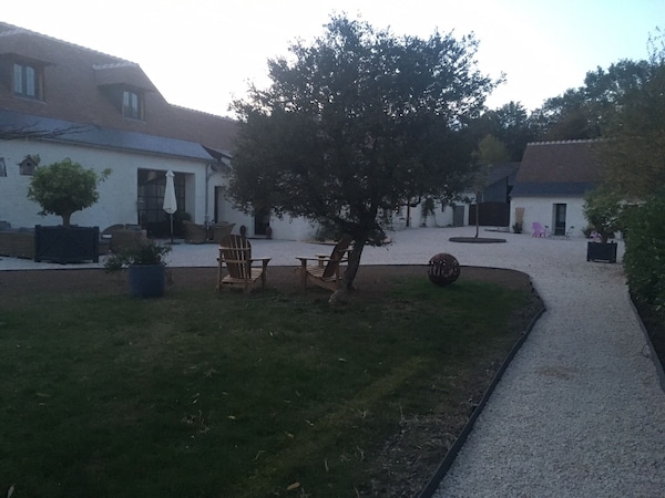 Maison De Vacances 'Domaine Du' Avec Piscine Partagée, Terrasse Privée Et Wi-fi - Luynes