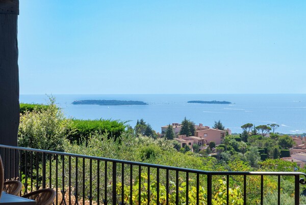 289m² Villa  4 Br Pool & Sea View - Mandelieu-la-Napoule