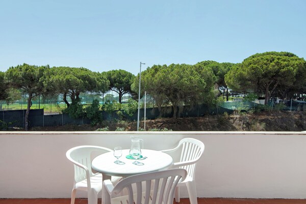 Apartment '1' With Shared Pool, Wi-fi And Air Conditioning - Vilamoura