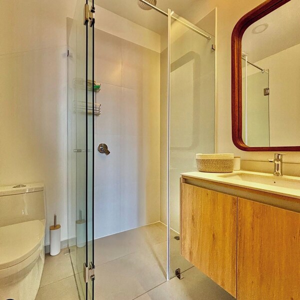 Luxurious Modern Apartment In Quito's Vibrant Area - Quito