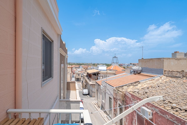 Appartamento 'Casa Alejandra A Pachino Centro' Con Balcone, Wi-fi E Aria Condizionata - Portopalo di Capo Passero
