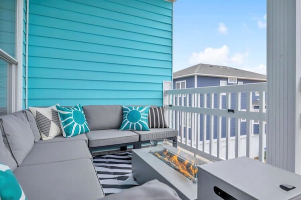 Ocean Views-steps From Beach-elevator-3 Kings-pets - Kure Beach, NC