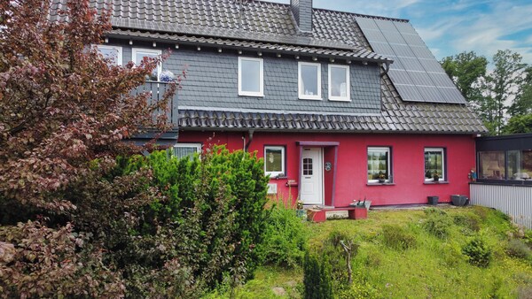 Ruhige Ferienwohnung Mit Großem Garten (125 Qm) - Siegen