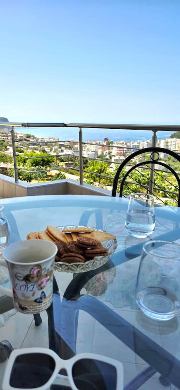 Modern Elegance With Breathtaking Panoramic Views - Himarë