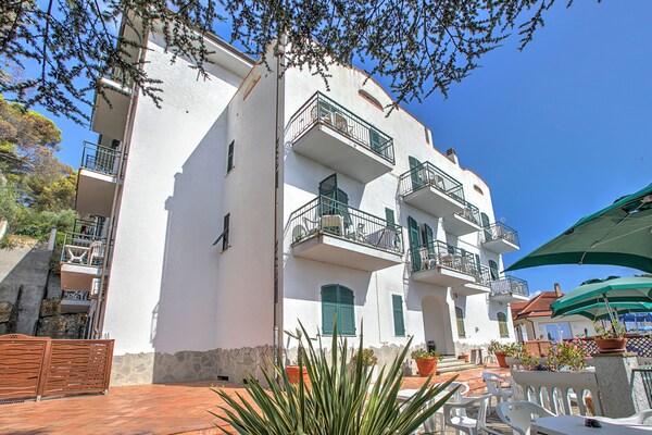 Seaview Pool Retreat - B28, Andora, Italy - Alassio