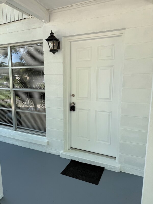 2-bedroom Secondary Suite In Lovely Sarasota - Sarasota