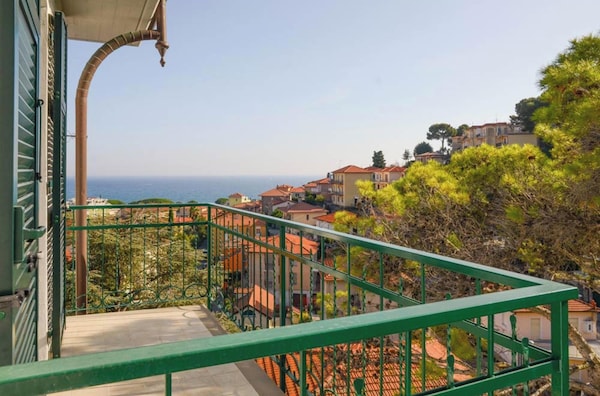 Seaview Pool Retreat - B1, Andora, Italy - Alassio