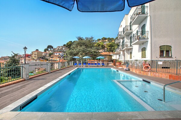 Seaview Pool Retreat - M9, Andora, Italy - Andora