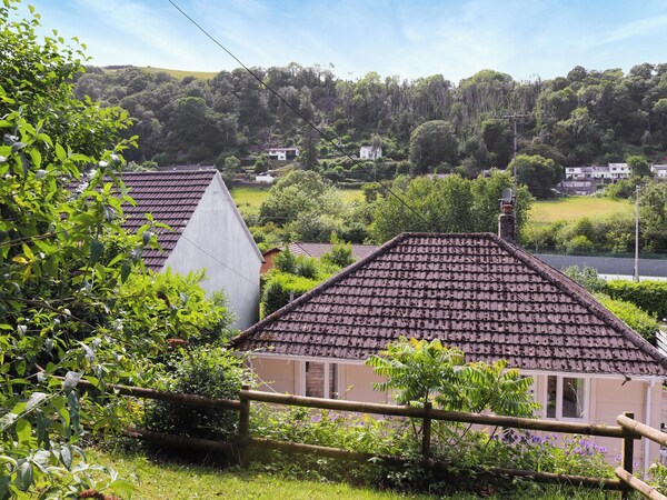 2 Bedroom Accommodation In Llandre, Near Borth - Aberystwyth